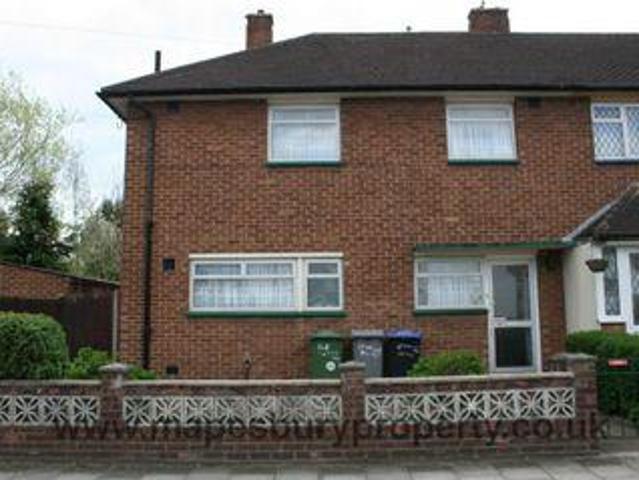 3 Bedrooms Semi detached house for rent in Falcon Way, Harrow HA3