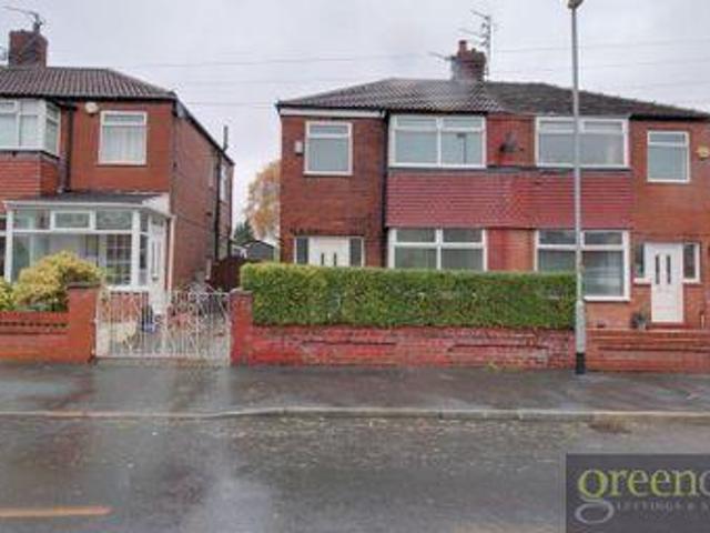 3 Bedrooms Semi detached house for rent in Farm Street, Failsworth, Manchester M35