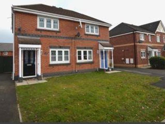 3 Bedrooms Semi detached house for rent in Fernleigh Close, Middlewich CW10