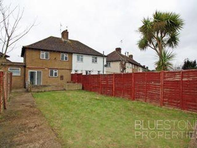 3 Bedrooms Semi detached house for rent in Fleetwood Road, Kingston KT1