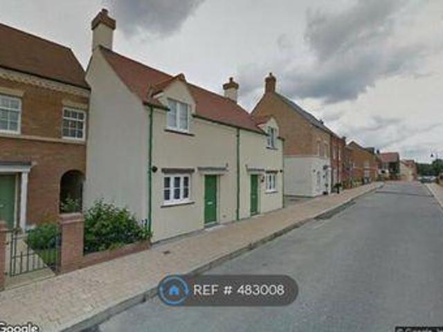 3 Bedrooms Semi detached house for rent in Frogden Road, Swindon SN1