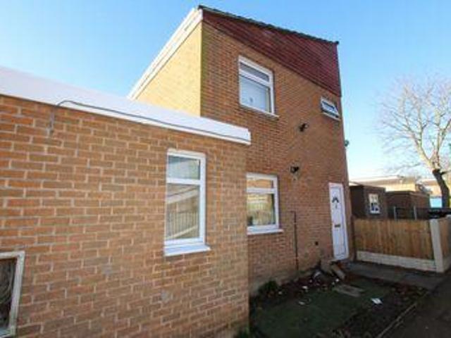 3 Bedrooms Semi detached house for rent in Fylingdale Way, Wollaton, Nottingham NG8