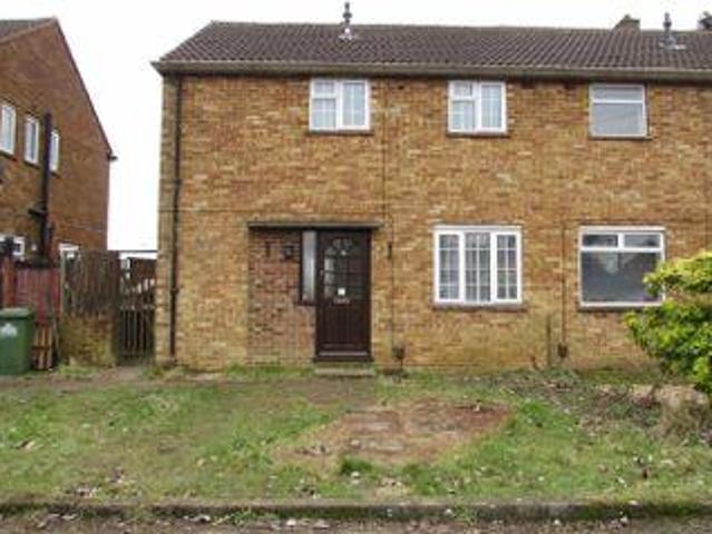 3 Bedrooms Semi detached house for rent in Keepers Close, Luton LU2