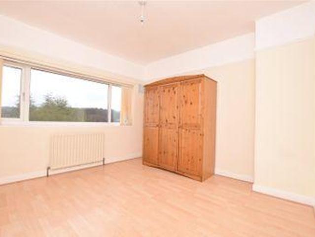 3 Bedrooms Semi detached house for rent in Kirkstall Road, Leeds, West Yorkshire LS4