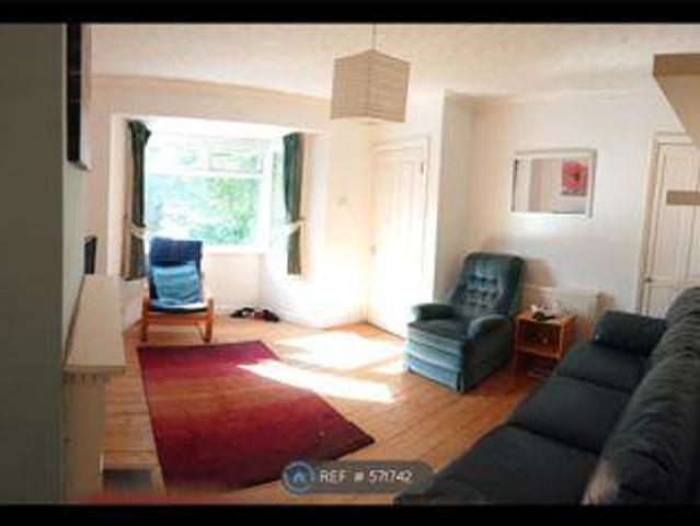 3 Bedrooms Semi detached house for rent in Hodshrove Road, Brighton BN2