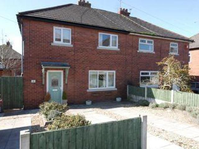 3 Bedrooms Semi detached house for rent in Holt Crescent, Billinge, Wigan WN5