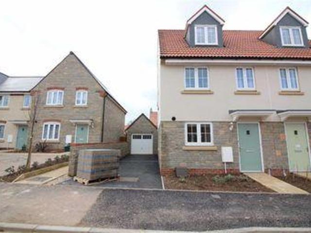 3 Bedrooms Semi detached house for rent in Harebell Road, Lyde Green, Bristol BS16