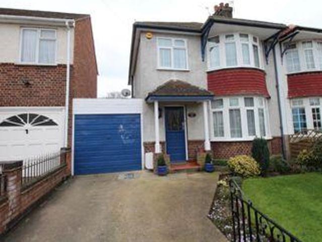 3 Bedrooms Semi detached house for rent in Harewood Road, Bedford MK42