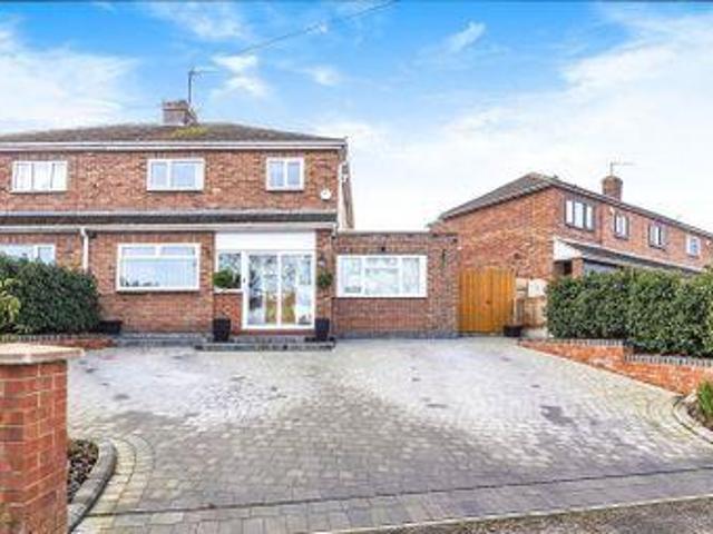 3 Bedrooms Semi detached house for rent in Harp Hill, Cheltenham GL52