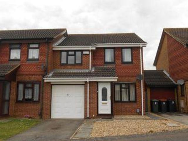 3 Bedrooms Semi detached house for rent in Harrier Way, Kempston MK42
