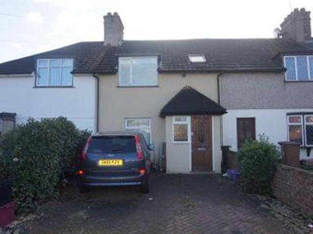 3 Bedrooms Semi detached house for rent in Heath Way, Erith DA8