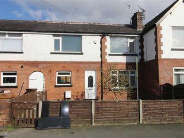 3 Bedrooms Semi detached house for rent in Highfield Road, Manchester, Manchester M25