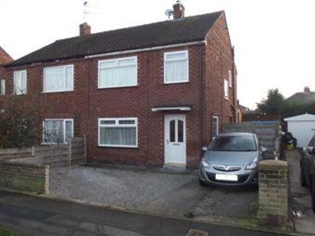 3 Bedrooms Semi detached house for rent in Highthorn Road, Huntington, York YO31