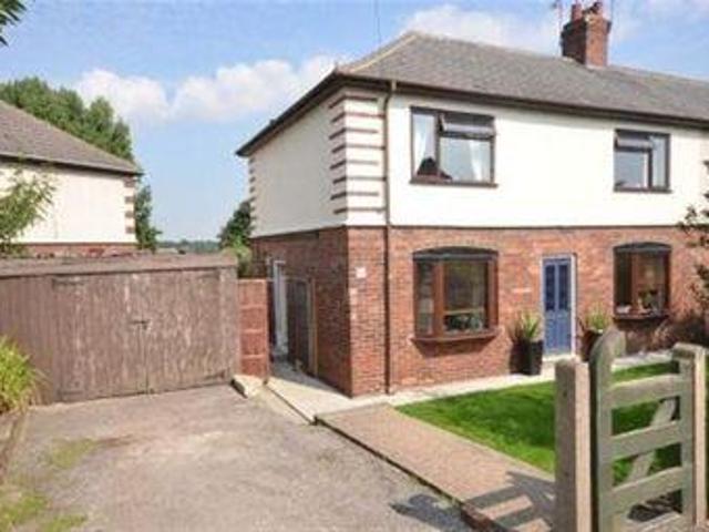 3 Bedrooms Semi detached house for rent in Hillside Road, Ackworth, Pontefract WF7
