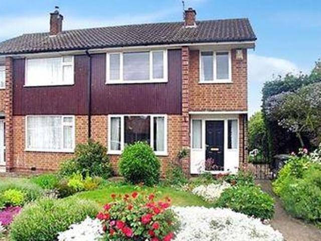 3 Bedrooms Semi detached house for rent in Ireland Close, Beeston NG9