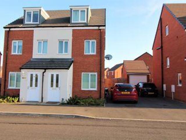 3 Bedrooms Semi detached house for rent in James Fullarton Way, Coventry, West Midlands CV6