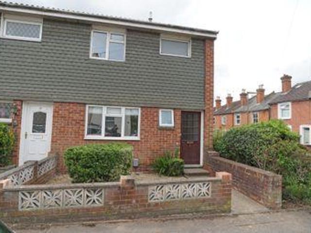 3 Bedrooms Semi detached house for rent in Onslow Road, Guildford, Surrey GU1