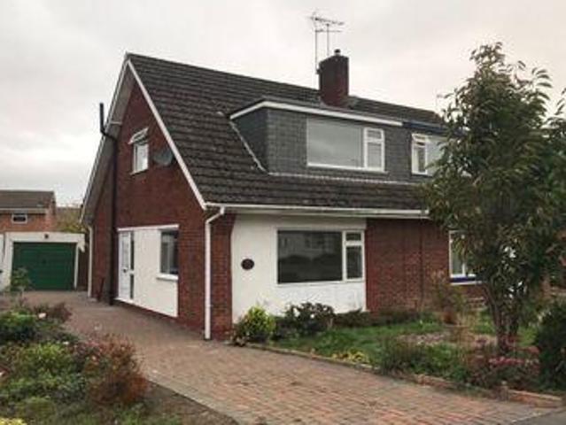 3 Bedrooms Semi detached house for rent in Oak Tree Drive, Crewe CW1