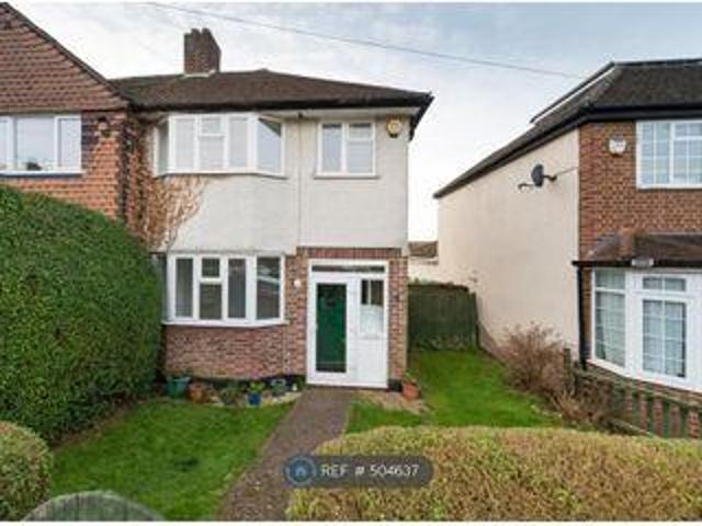 3 Bedrooms Semi detached house for rent in Oldstead Road, Bromley BR1