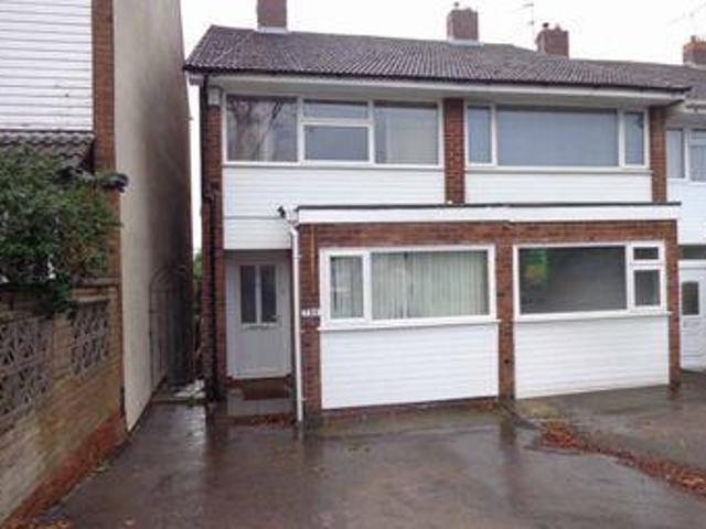 3 Bedrooms Semi detached house for rent in Loughborough Road, Birstall, Leicester LE4