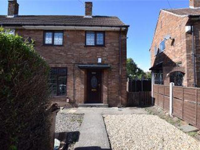 3 Bedrooms Semi detached house for rent in Latchmere Drive, Leeds, West Yorkshire LS16
