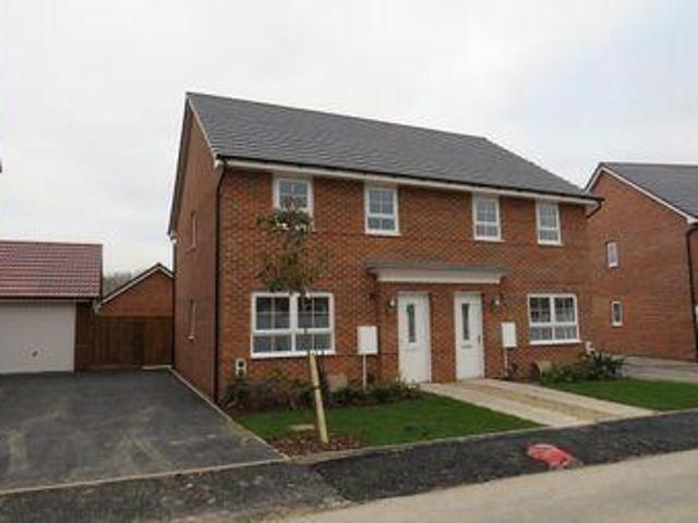 3 Bedrooms Semi detached house for rent in Lapwing Place, Coventry CV4