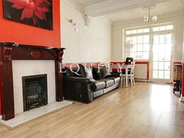 3 Bedrooms Semi detached house for rent in Larmans Road, Enfield EN3