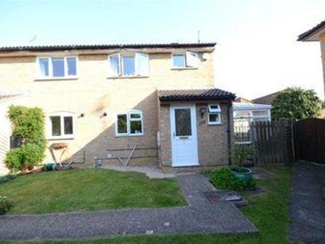 3 Bedrooms Semi detached house for rent in Lillibrooke Crescent, Maidenhead SL6