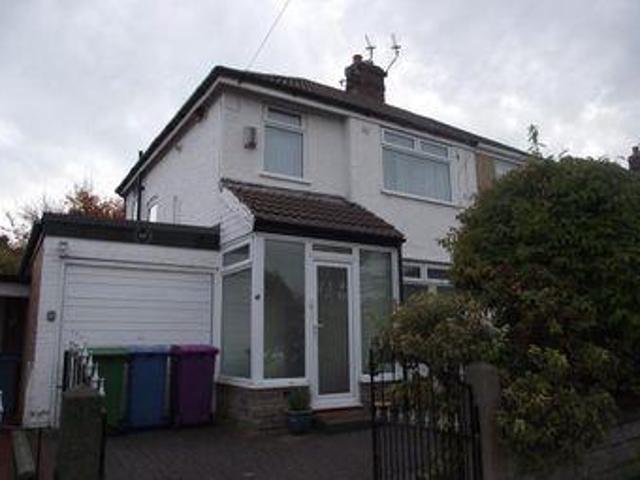3 Bedrooms Semi detached house for rent in Linkside Road, Woolton, Liverpool L25