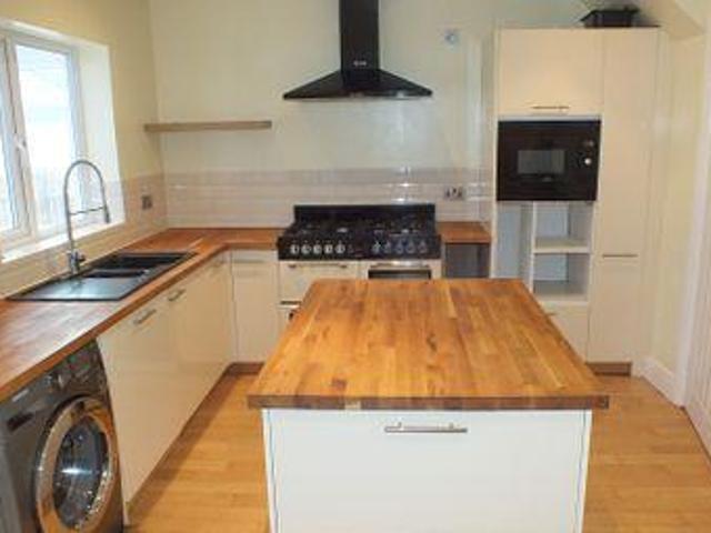 3 Bedrooms Semi detached house for rent in Linton Rise, West Yorkshire LS17