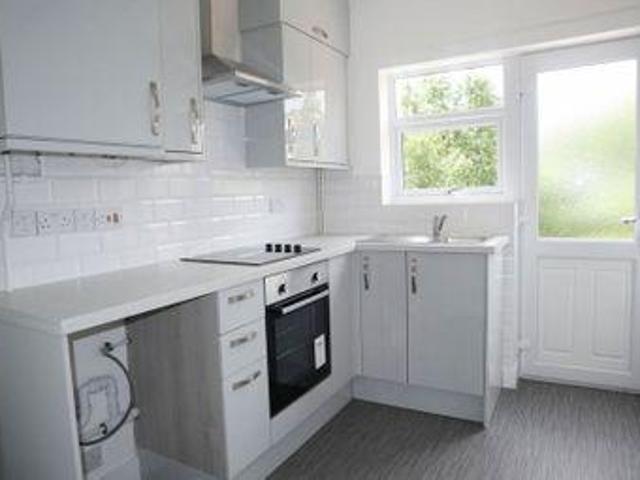 3 Bedrooms Semi detached house for rent in Lyme Road, Meir, Stoke On Trent, Staffordshire ST3