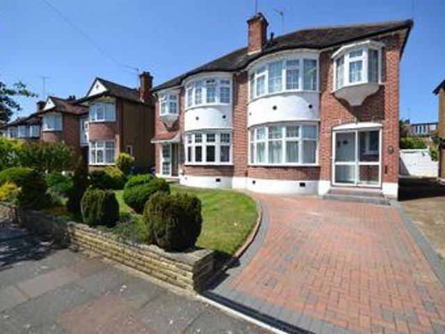 3 Bedrooms Semi detached house for rent in Lynton Mead, Totteridge N20