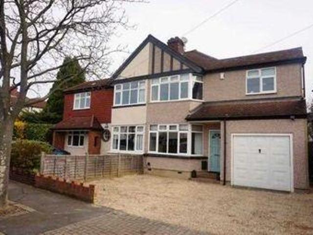 3 Bedrooms Semi detached house for rent in Mornington Avenue, Bickley, Bromley BR1