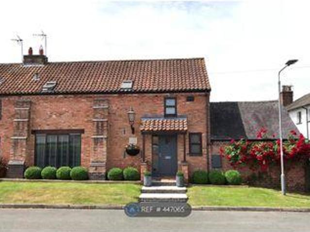 3 Bedrooms Semi detached house for rent in Main Street, Gamston, Nottingham NG2