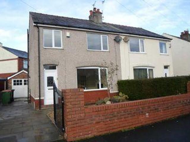 3 Bedrooms Semi detached house for rent in Malvern Avenue, Preston PR1