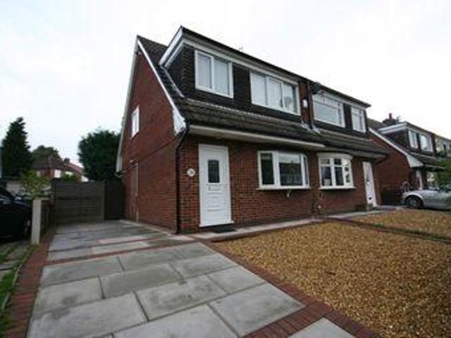 3 Bedrooms Semi detached house for rent in Marlbrook Drive, Westhoughton, Bolton BL5