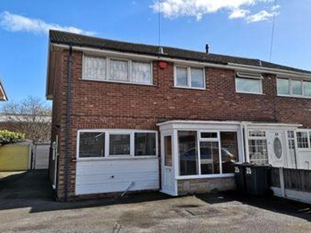 3 Bedrooms Semi detached house for rent in Mears Drive, Stechford, Birmingham B33