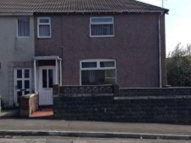 3 Bedrooms Semi detached house for rent in Megan Street, Cwmdu, Swansea SA5
