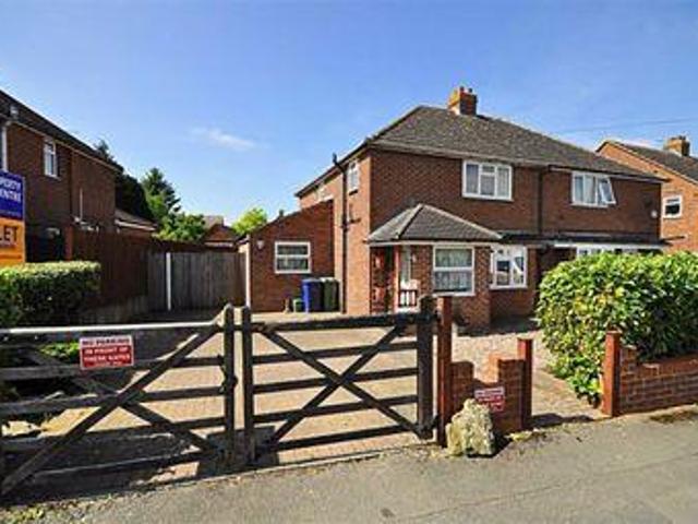 3 Bedrooms Semi detached house for rent in Melville Road, Churchdown, Gloucester GL3