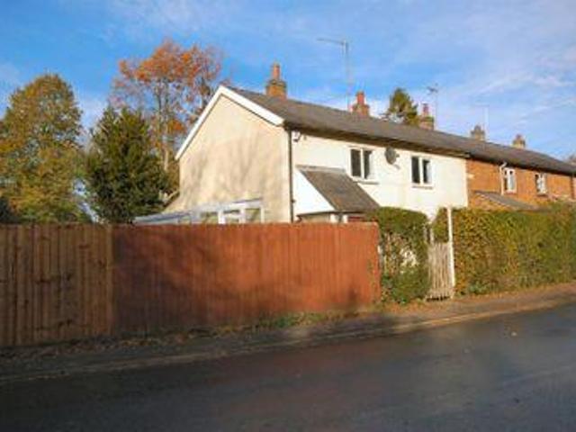 3 Bedrooms Semi detached house for rent in Middlemoor Road, Whittlesford, Cambridge CB22