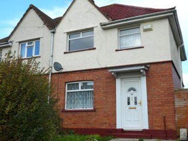 3 Bedrooms Semi detached house for rent in Novers Lane, Knowle, Bristol BS4