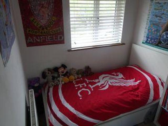 3 Bedrooms Semi detached house for rent in Northfield Park, Hayes, Middlesex UB3
