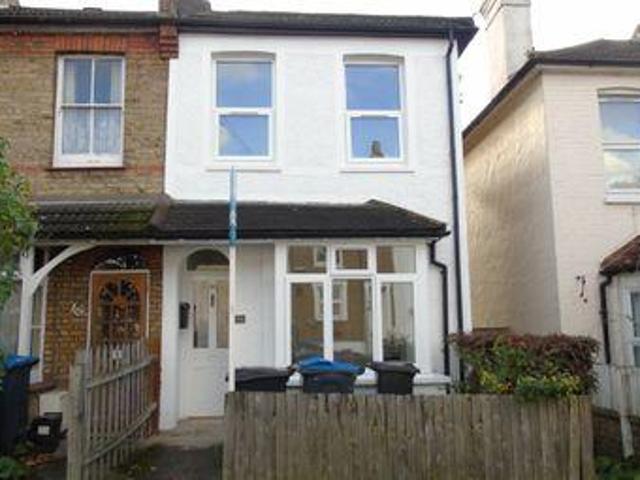 3 Bedrooms Semi detached house for rent in Newark Road, South Croydon, Surrey CR2