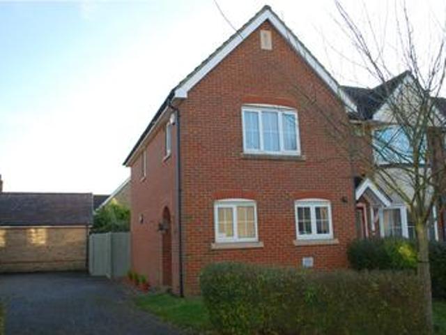 3 Bedrooms Semi detached house for rent in Saunders Court, Cambourne CB23