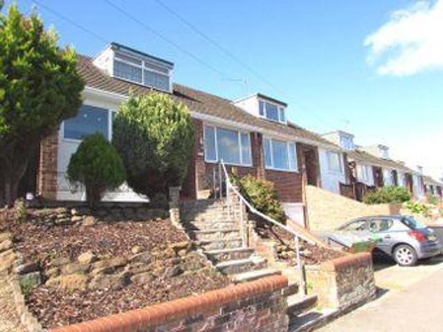 3 Bedrooms Semi detached house for rent in Saywell Road, Luton LU2
