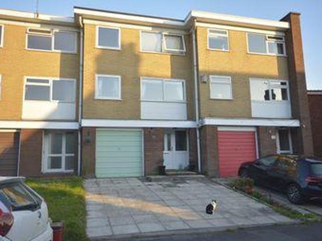 3 Bedrooms Semi detached house for rent in Sandfields, Frodsham WA6