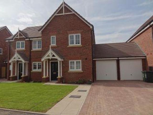 3 Bedrooms Semi detached house for rent in Shrewsbury SY4