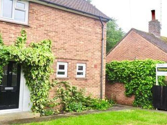 3 Bedrooms Semi detached house for rent in Slinfold, Horsham RH13