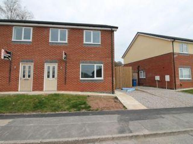 3 Bedrooms Semi detached house for rent in Spa Road, Atherton, Manchester M46