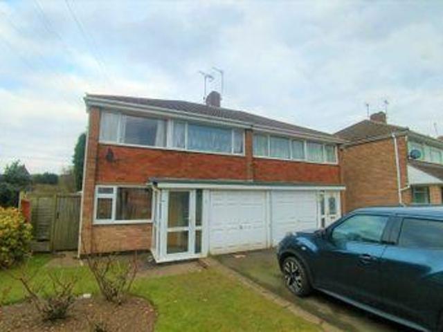 3 Bedrooms Semi detached house for rent in Spring Parklands, Dudley DY1